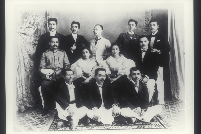 ARCHIVE PROFILE: The SouthEast Asian Images & Texts (SEAiT) Project at ... ARCHIVE PROFILE: The SouthEast Asian Images & Texts (SEAiT) Project at ...